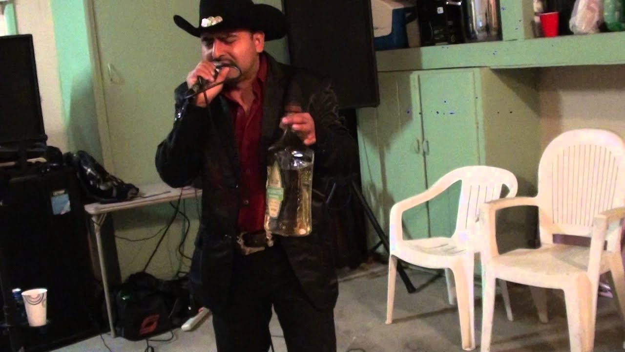 "Alberto Martinez El Cantante" - YouTube