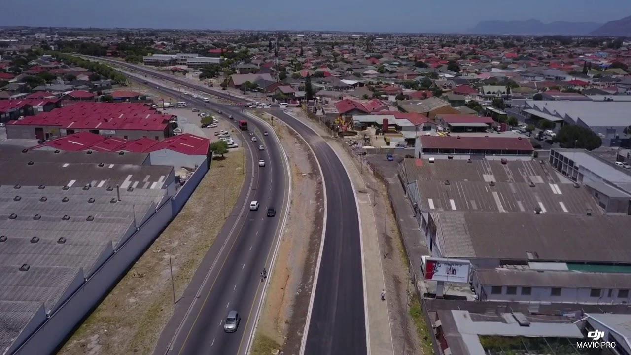 Jan Smuts Drive pre&post traffic switch phase 1 to phase 2 - YouTube