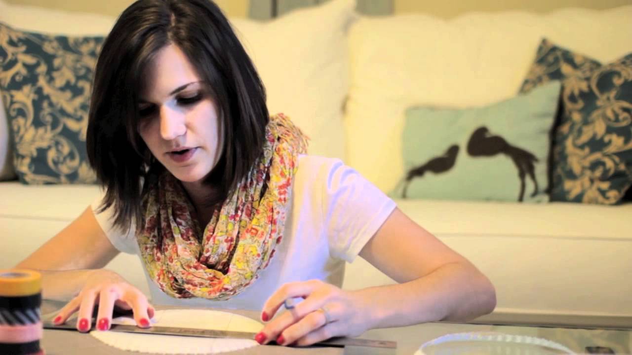 DIY Paper Plate Basket Tutorial - Sarah Hearts DIY - YouTube