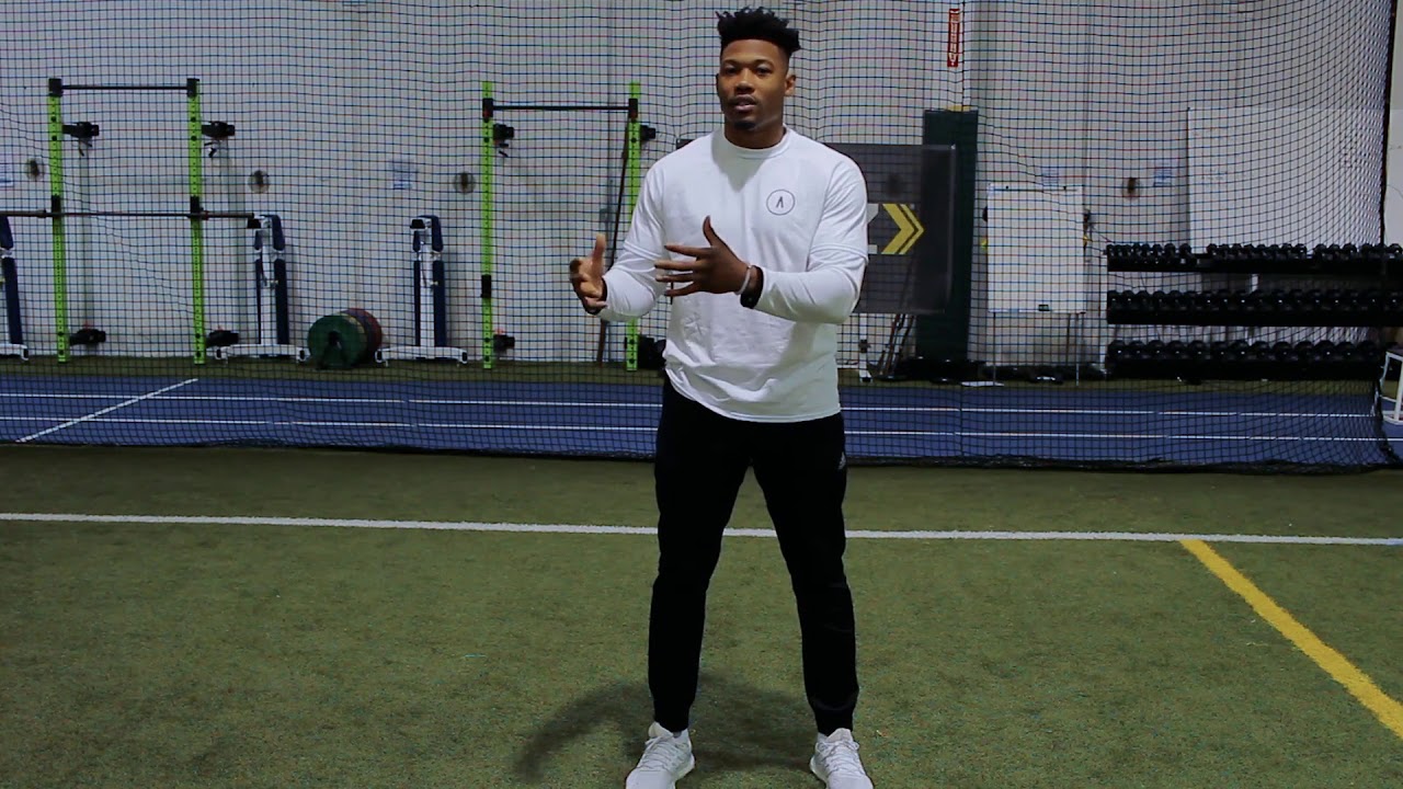 NFL LB Joshua Perry: How to Read Offenses Pre Snap - YouTube