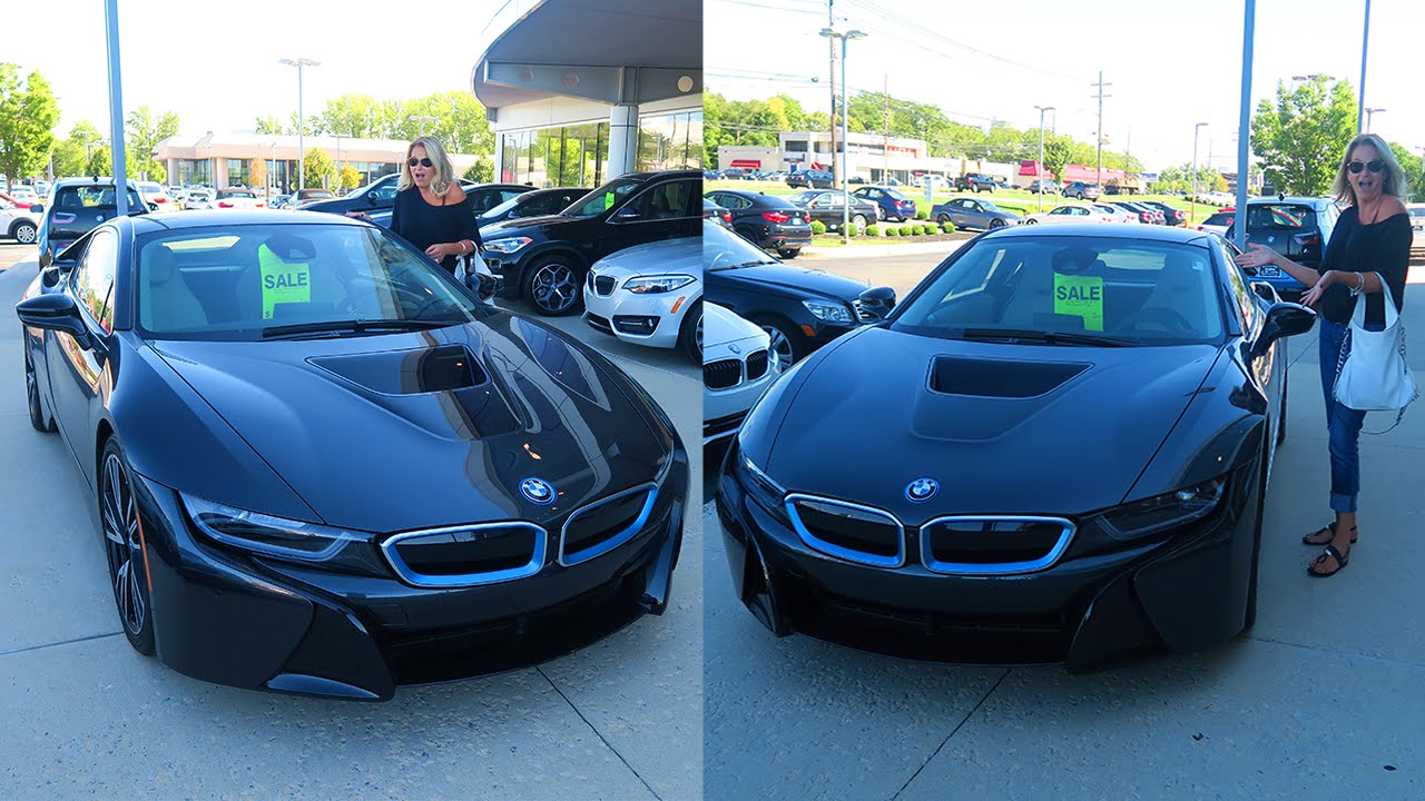 I BOUGHT MY MOM A BMW i8!? - YouTube