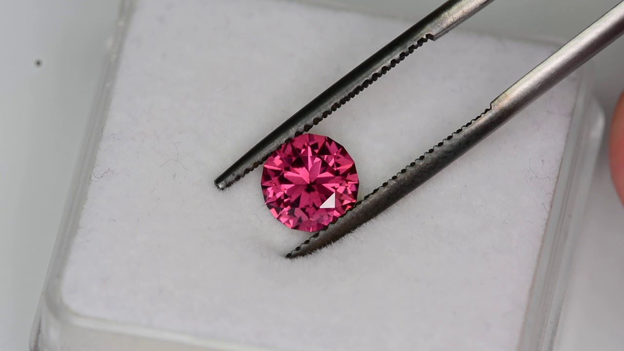 1.55ct Umbalite - YouTube