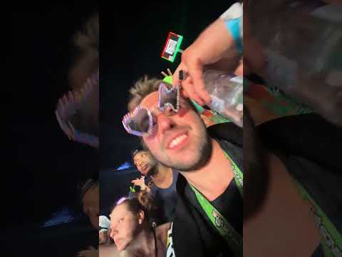 T ￼Pain & Shaq play Oliver Tree Unreleased song Electric Forest 