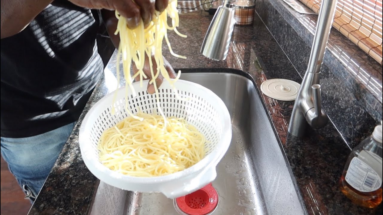 COOKING SPAGHETTI GONE WRONG **HELP NEEDED** THE CRYER FAMILY... - YouTube