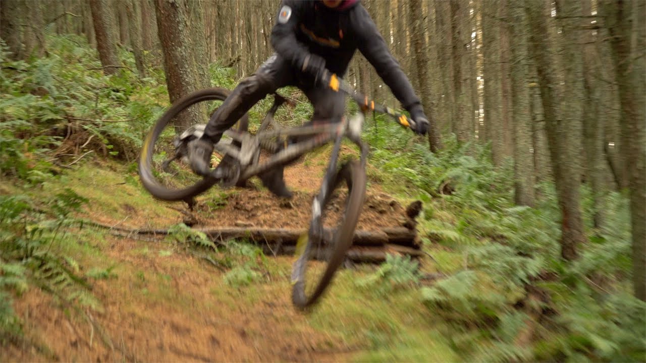 Lachlan Blair RAW Tweed Valley drifting - YouTube