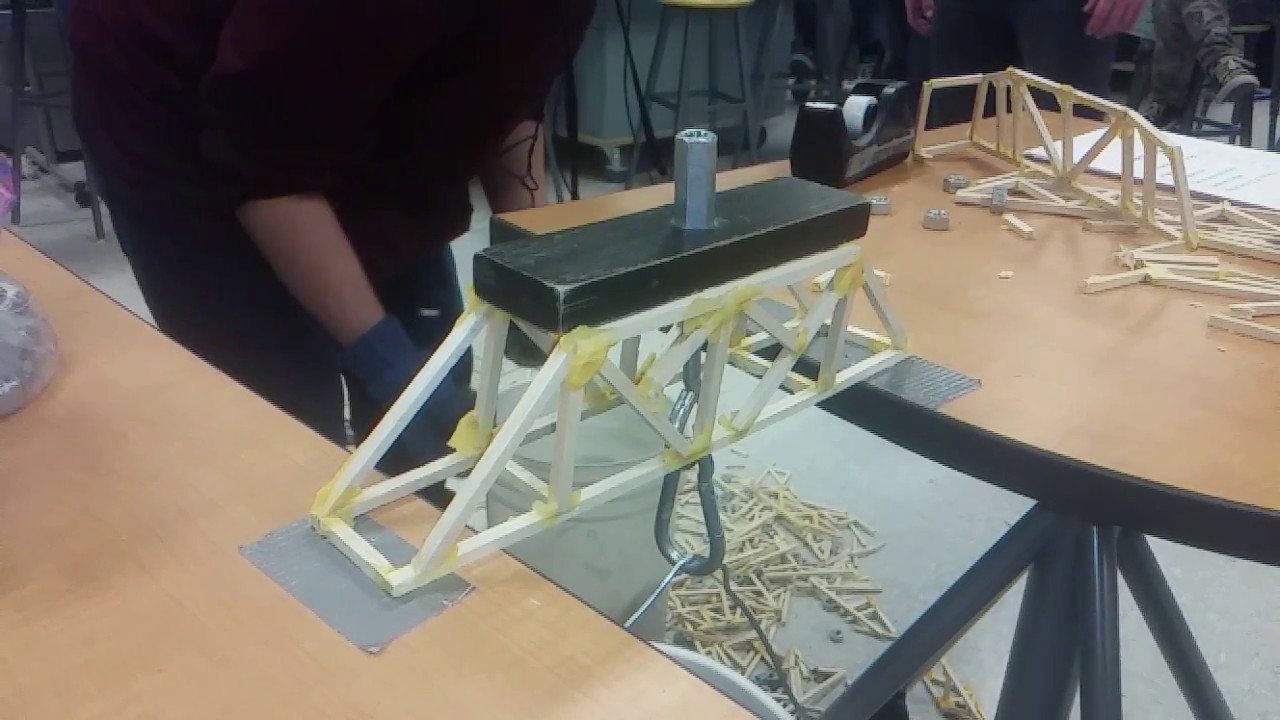 Balsa Bridge Braking 2 - YouTube