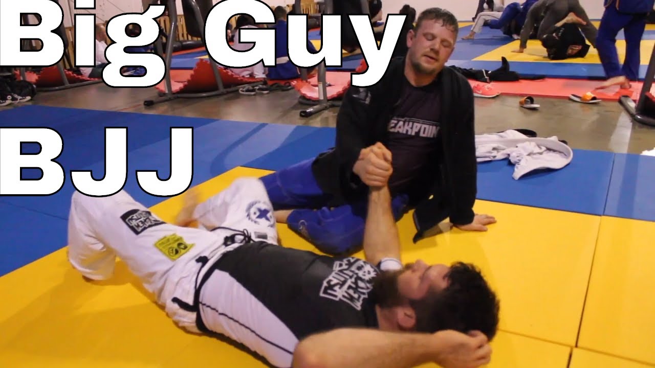 Rolling with my Heavyweight BJJ Brown Belt Buddy - YouTube