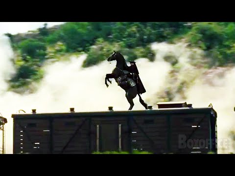 Zorro e seu cavalo embarcam no trem | A Lenda do Zorro | Clipe