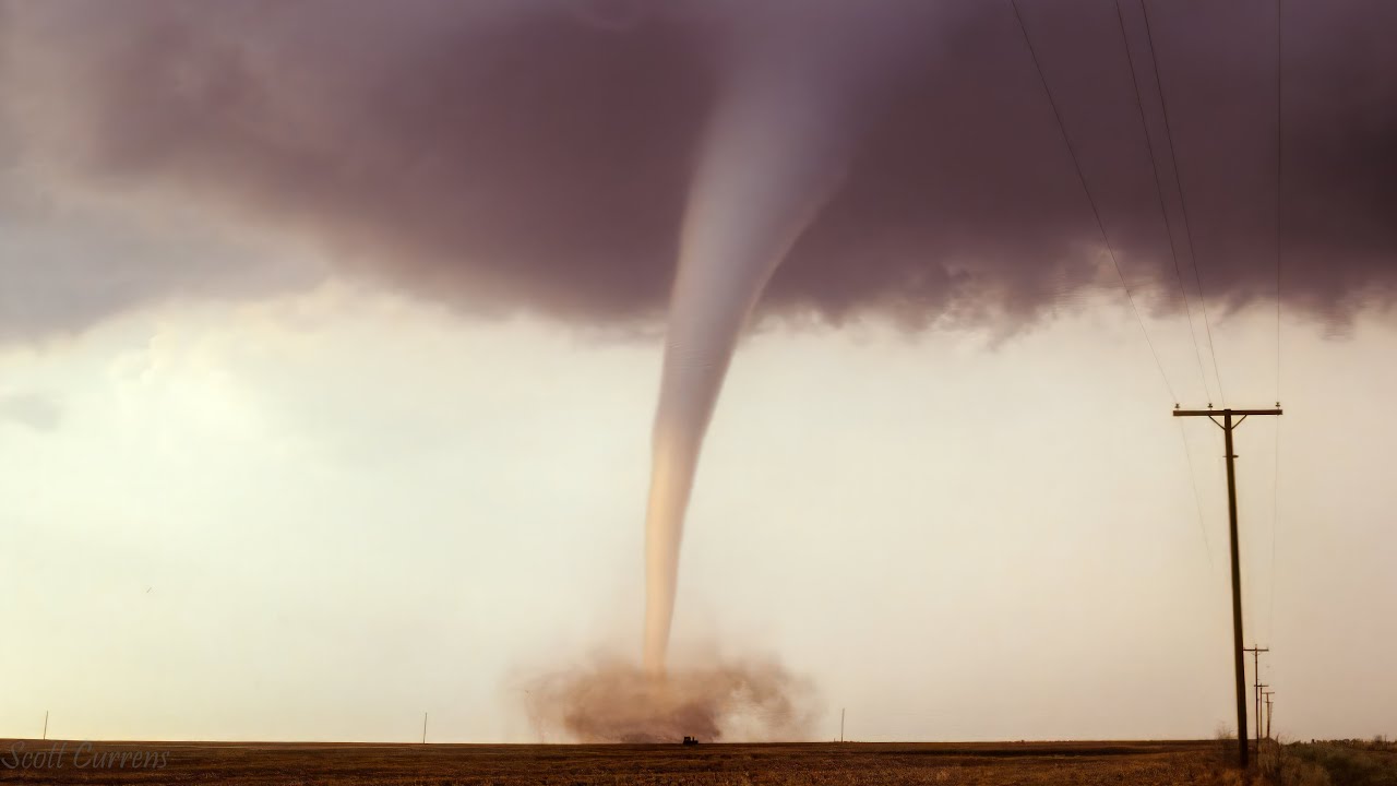 THE TORNADO MACHINE - #1 Ranked Storm Chase (May 29, 2004) - YouTube