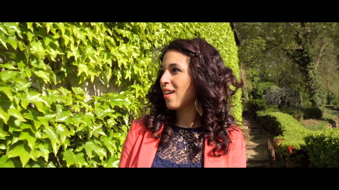 Syaa "Tout simplement " clip officiel - YouTube