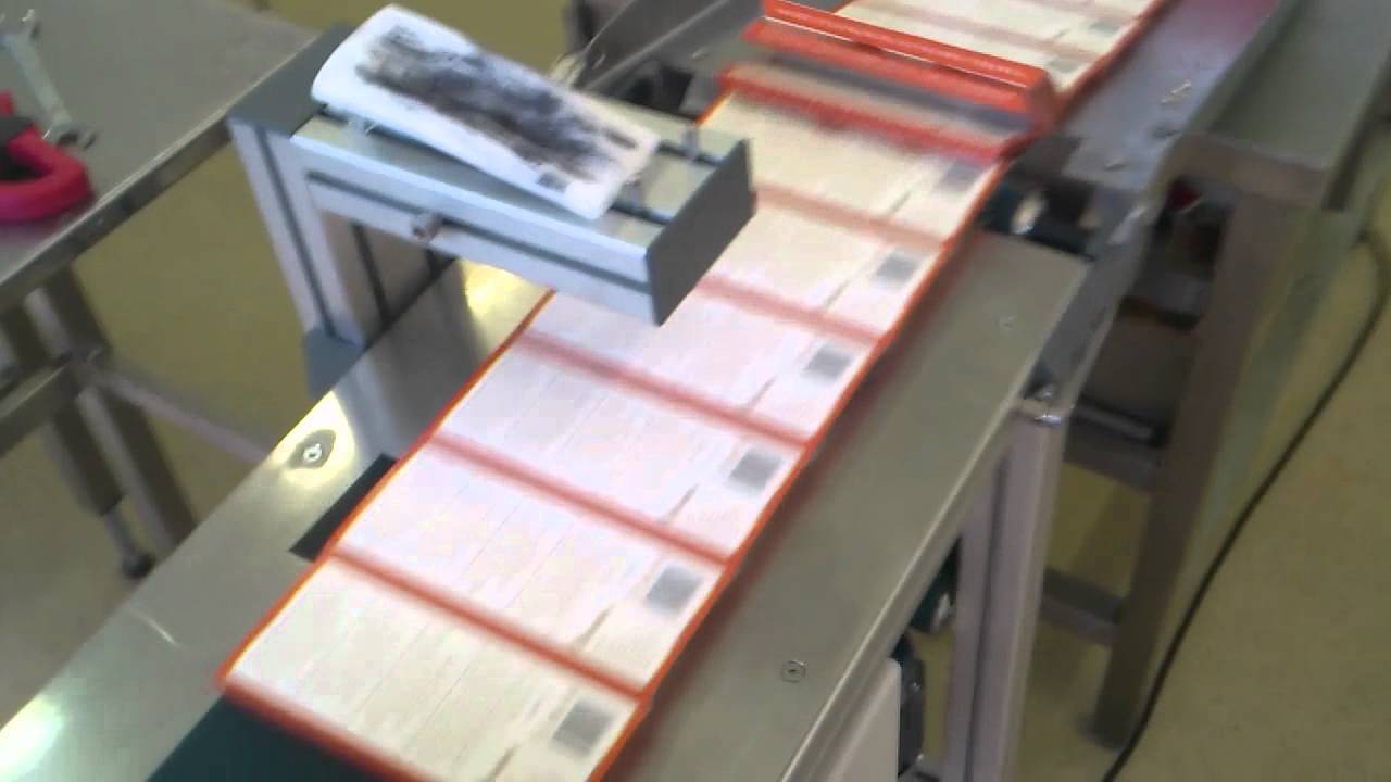 Feeder for cardboard boxes - YouTube