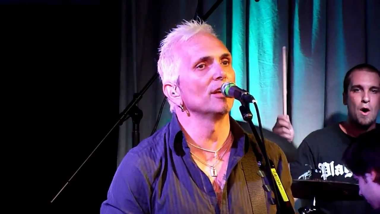 Everclear - "Heroin Girl" Live in Honolulu, Hawaii 12/2/2011 - YouTube