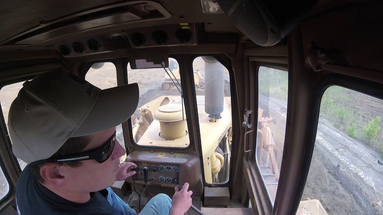 Dresser TD25G Old School Cool - YouTube