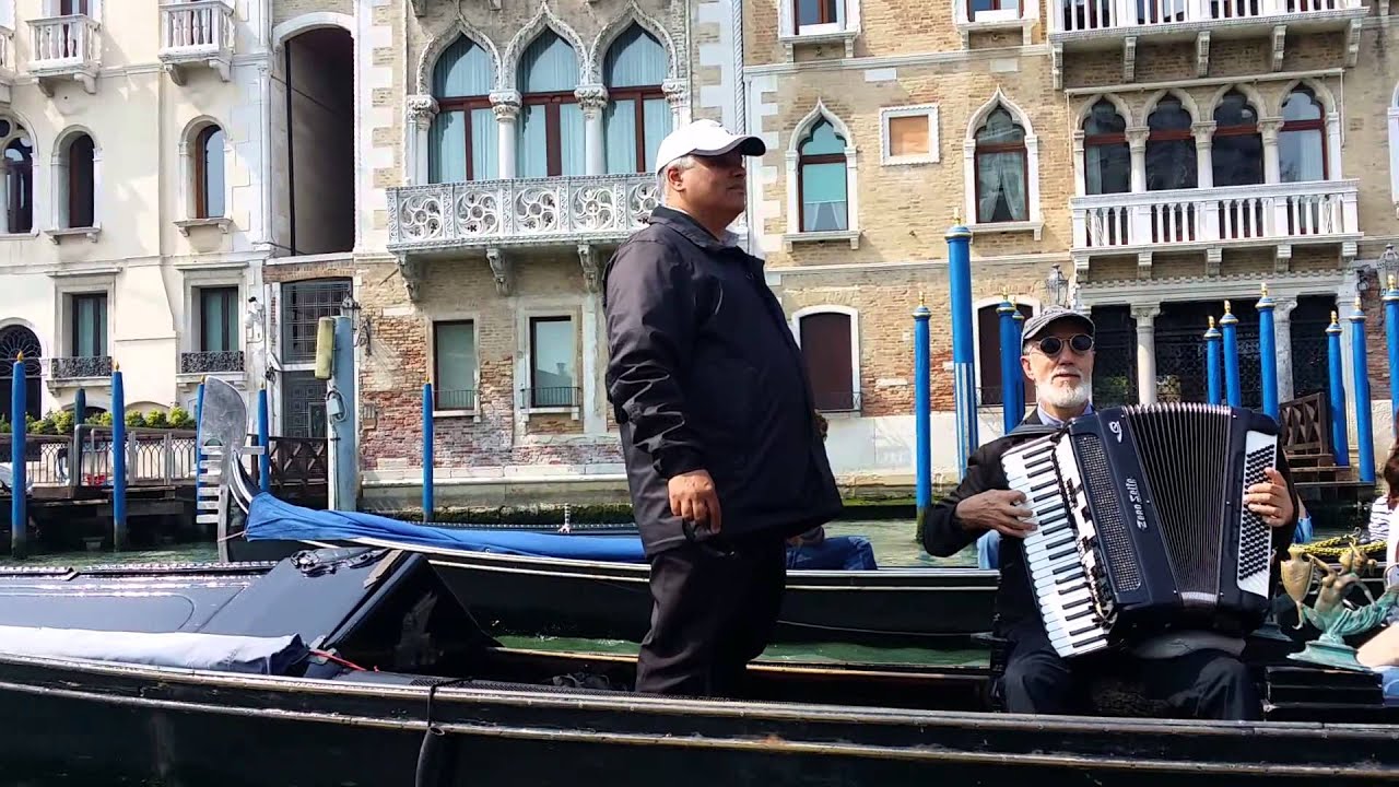 Singer on Gondola ride in Venice, Italy - YouTube