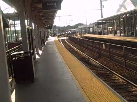 07/26/11 NJT NJCL 2307 arriving Aberdeen-Matawan - YouTube