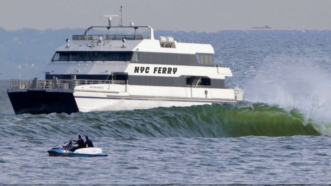 CRAZY BARRELING FERRY WAVES! (NYC) - YouTube