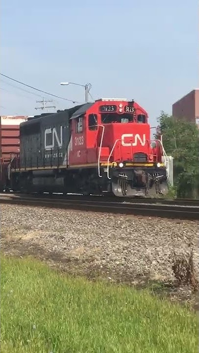 Small train with CN 3123 - YouTube