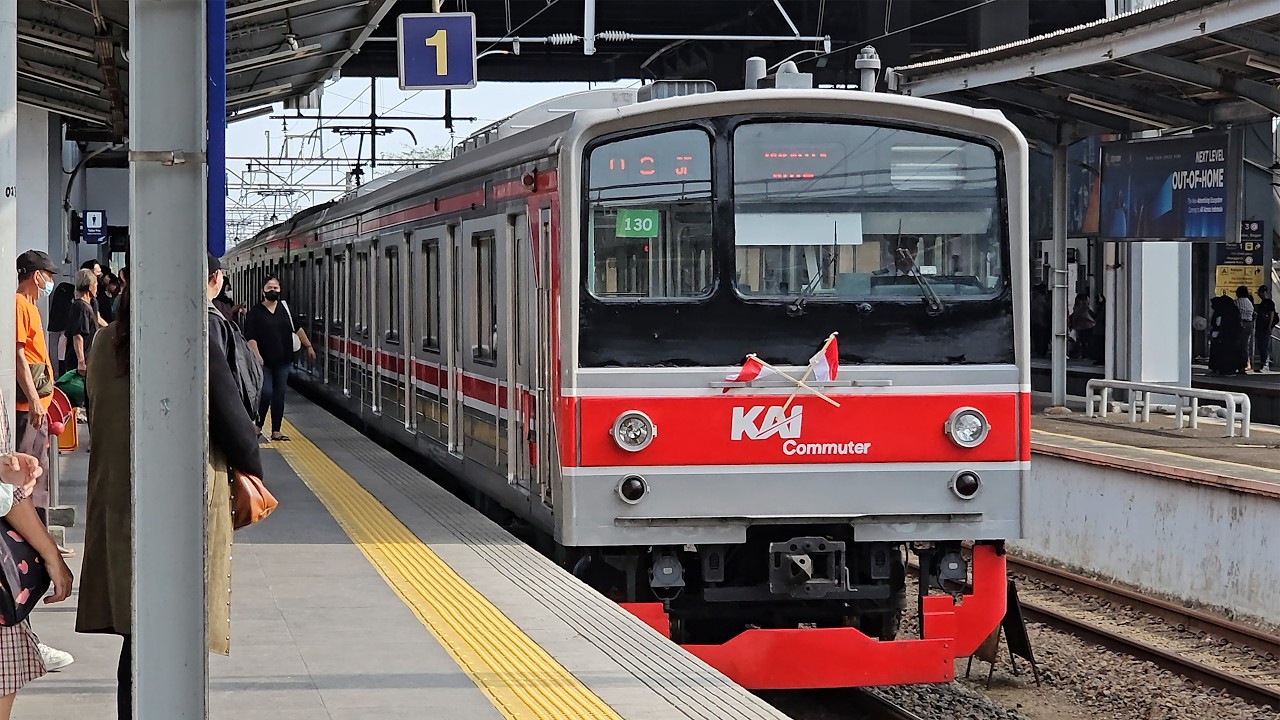 [4K] Stasiun Depok Baru: Kompilasi KRL JR 205, TM 6000, TM 7000 ...