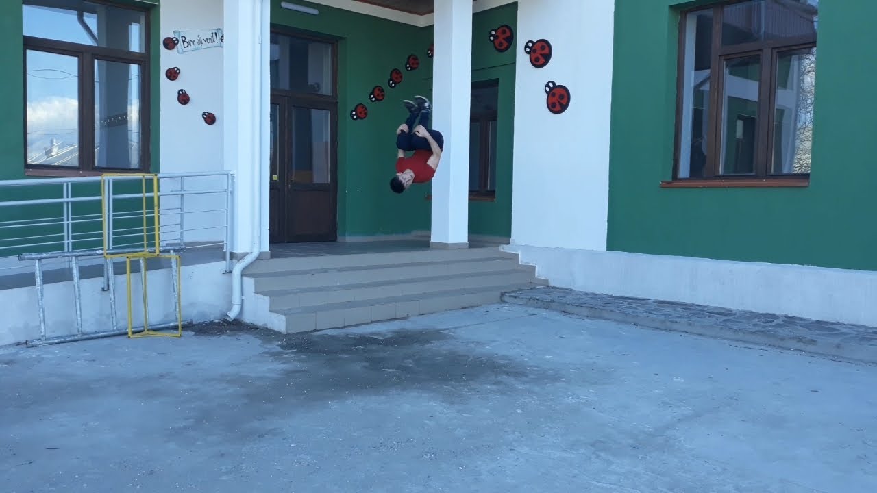 Parkour in curtea scoli:)) - YouTube