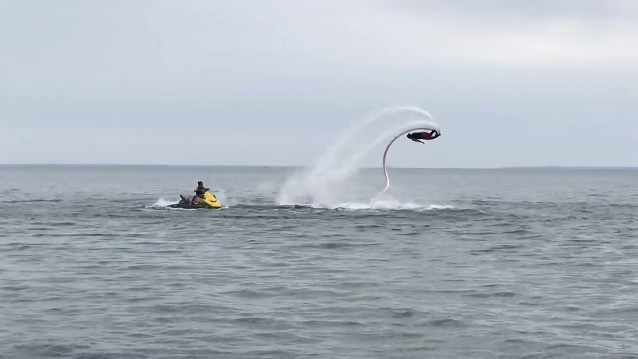 Exclusive performance by Canada's national hydro-flight team - YouTube
