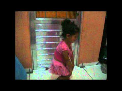 Sophia Oliveira Dançando Funk *-*