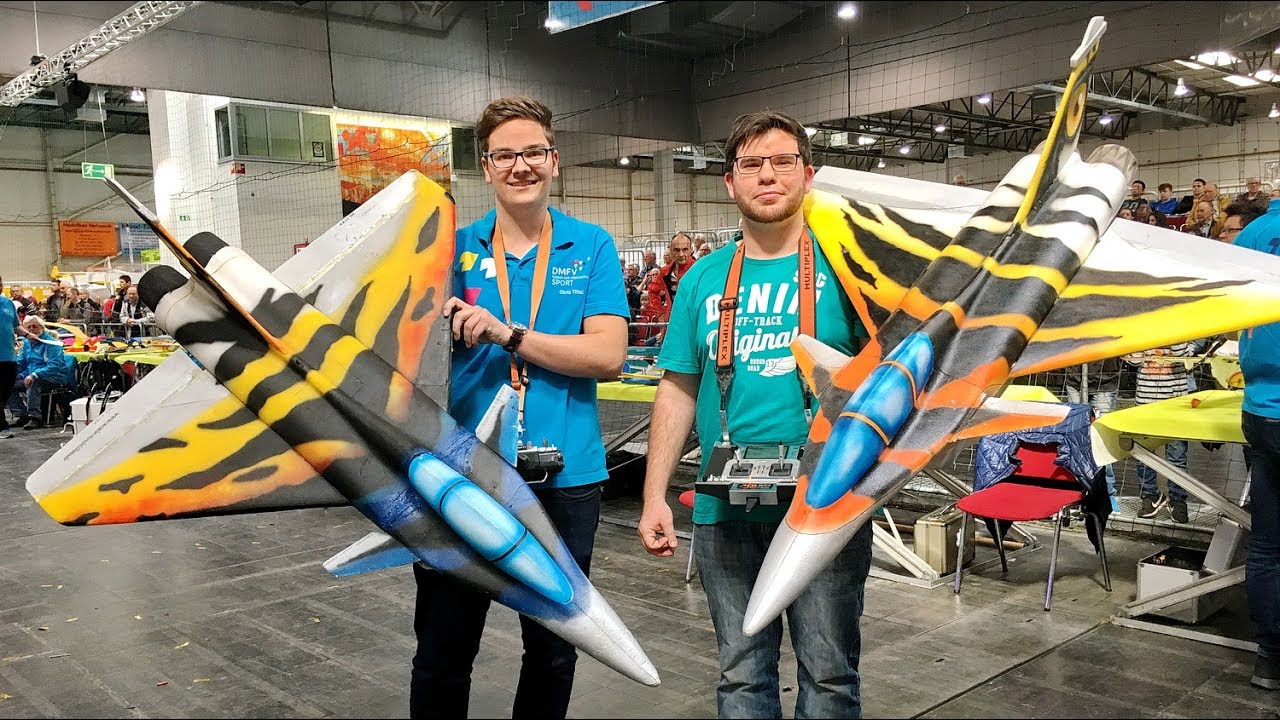 2 RC RAFALE LIGHTWEIGHT SCALE MODEL JETS INDOOR FLIGHT / Intermodellbau ...