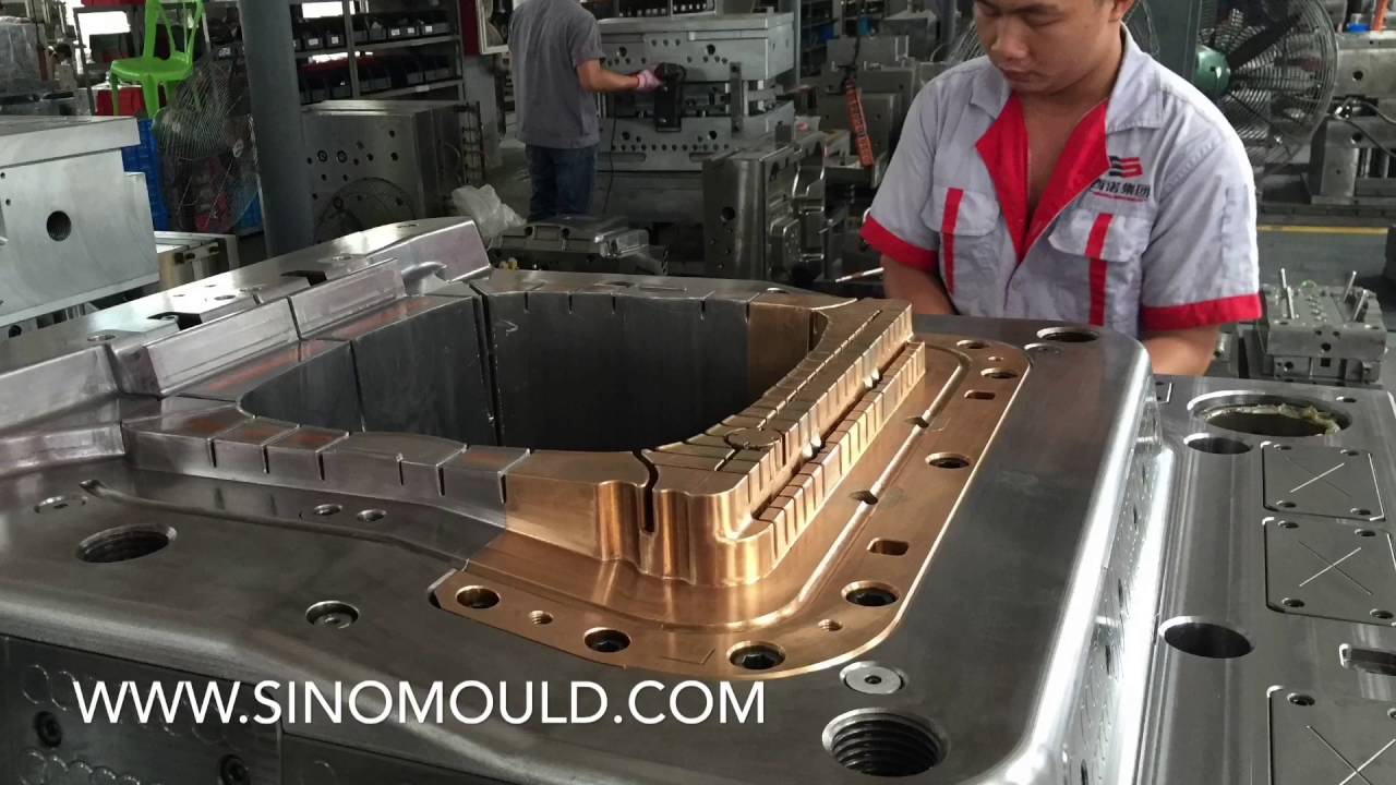 Plastic injection molds maker - YouTube