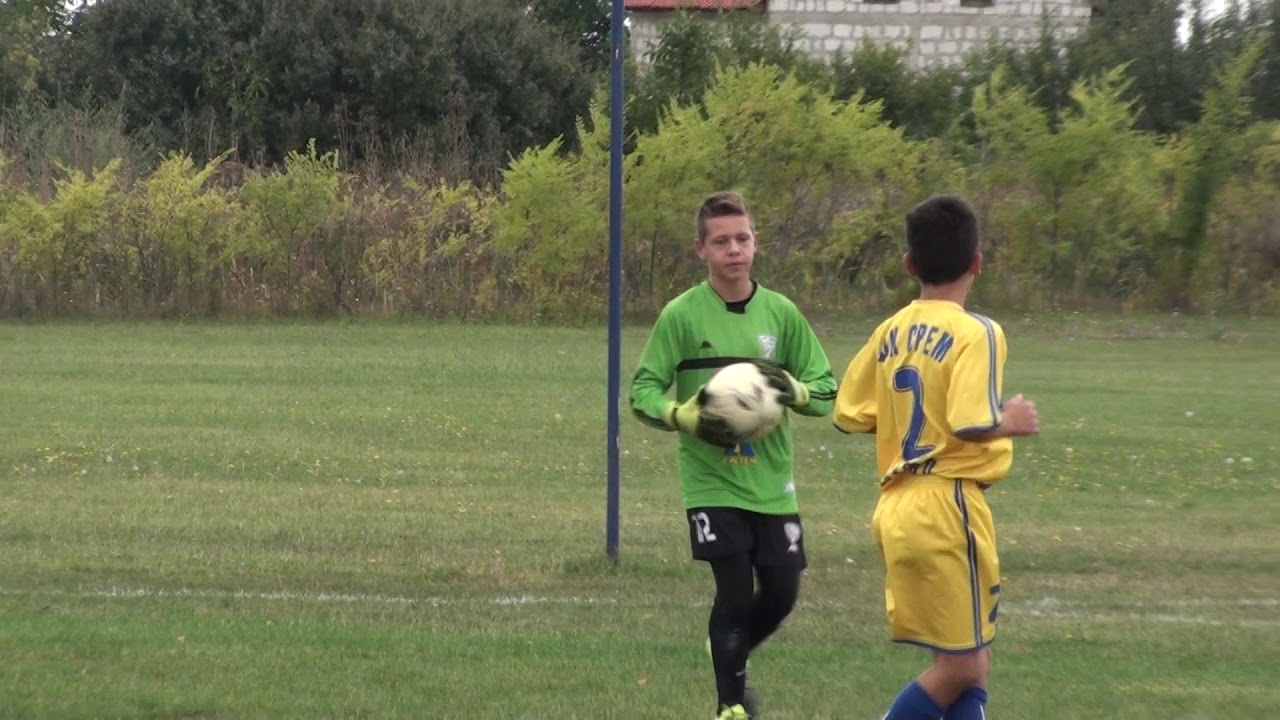 FK Srem(Jakovo) - FK Zemun B Godiste 2004 - 2 : 0 - YouTube