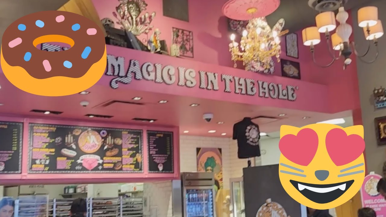 Amazing Donuts Voodoo Donuts Universal Studios Hollywood - YouTube