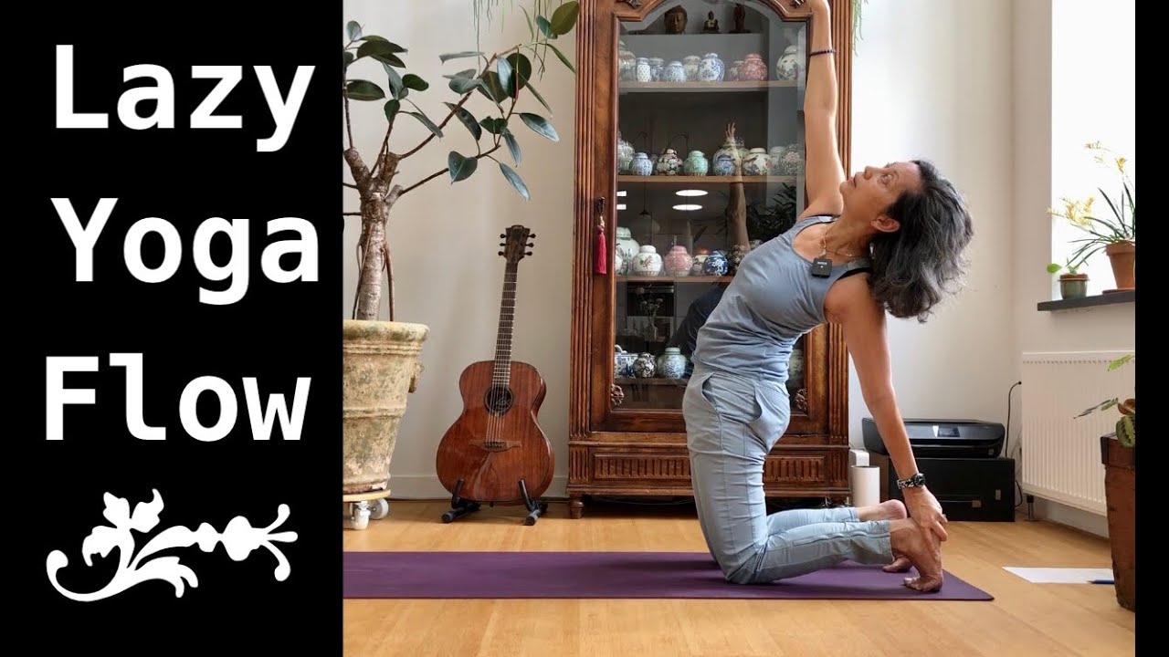 Lazy yoga flow 25 min🧘🏻‍♀️, a flow for yogis who feel lazy but want a ...