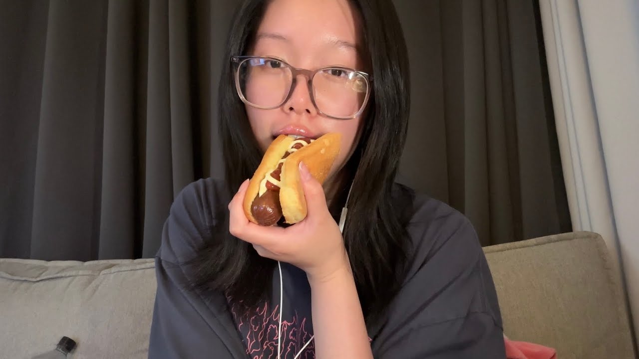 ASMR 7/11 Midnight Munchies Mukbang 🌭 - YouTube