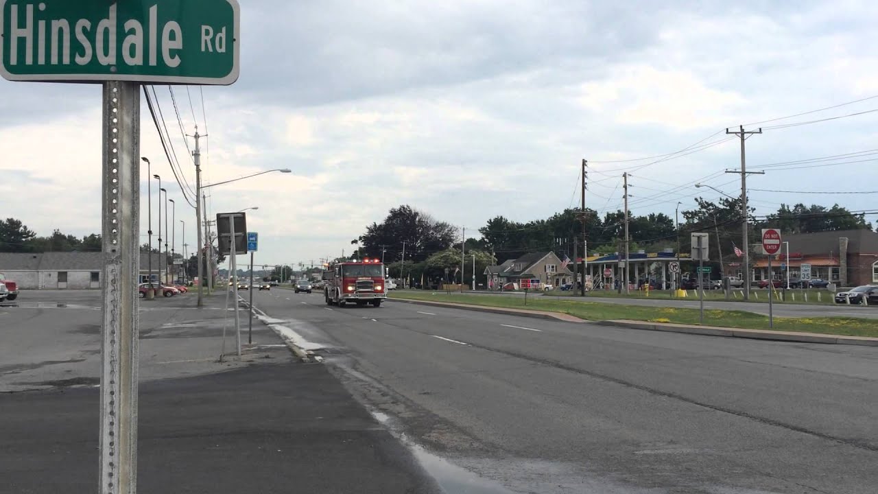 Hinsdale Engine Company 8 Responding Vehicle Fire - YouTube