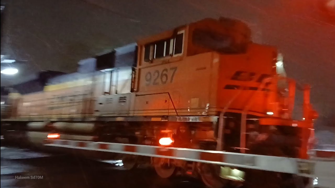 BNSF 9267 Trails on NS Intermodal Train West at Lockland, OH - YouTube