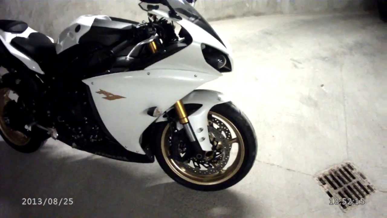 r1 crossplane 2013 - YouTube