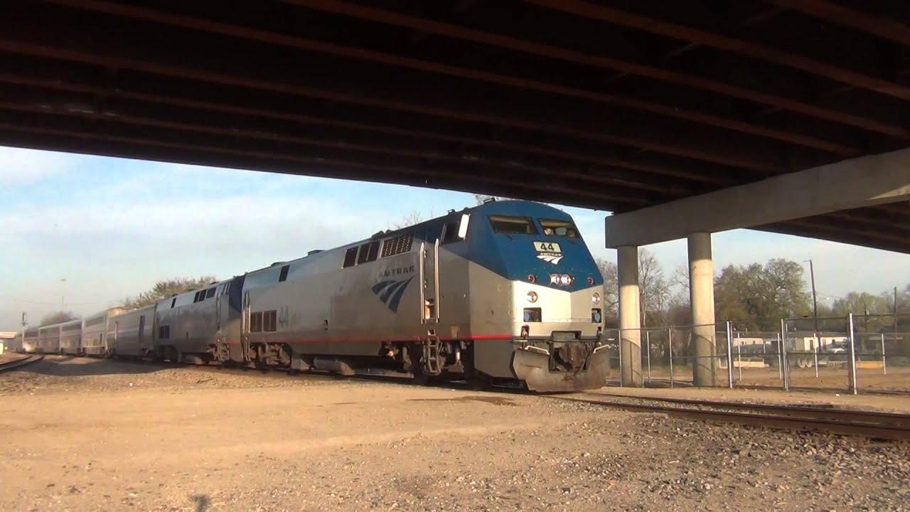 AMTK 44 Leads Sunset Limited #2 at Gulf Coast Jct - Houston, TX - YouTube