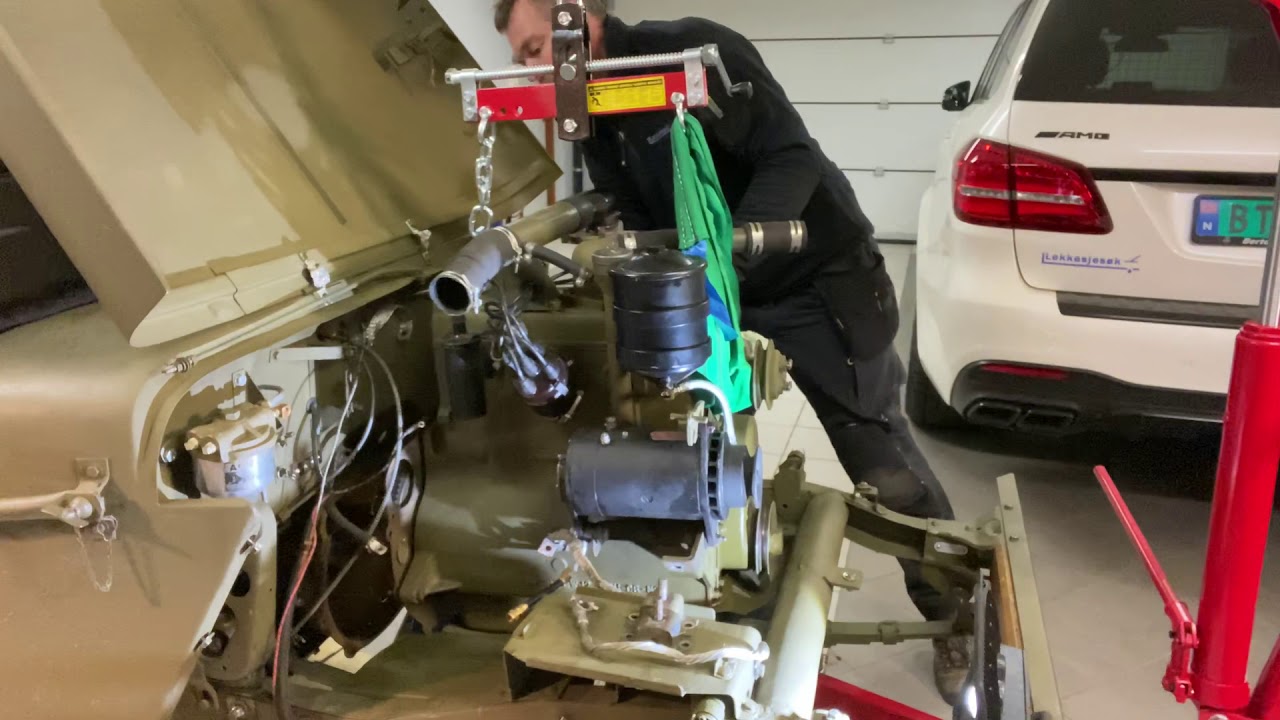 Willys Jeep, L 134, engine lift out completed. - YouTube