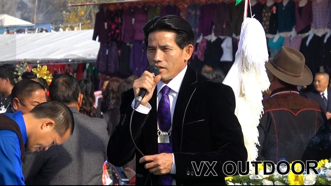 Kwv Txhiaj ( Bee Tsab ) - Hmong Traditional Songs - YouTube