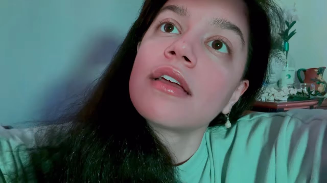 asmr • Rapunzel brushes her hair, brushes your hair, and takes out ...