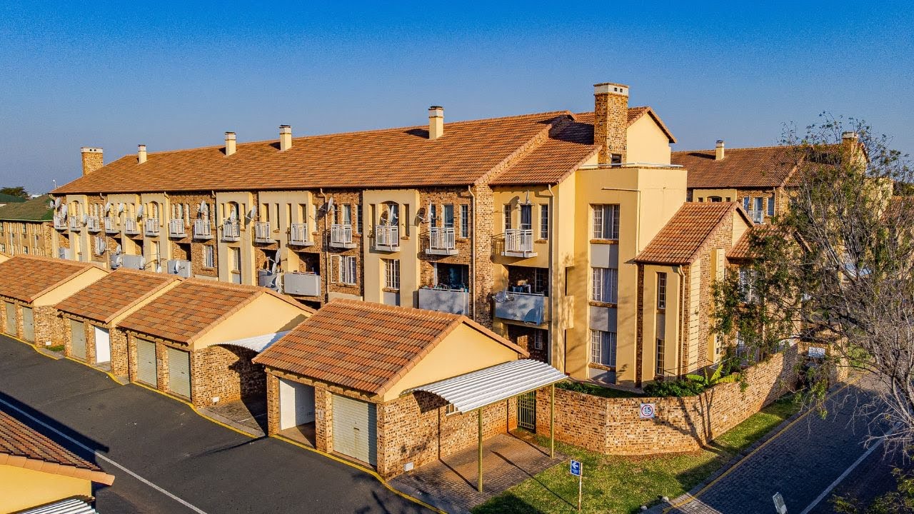 Spacious 1 Bedroom Loft Apartment | R 499 000.00 | Villeroy Court ...