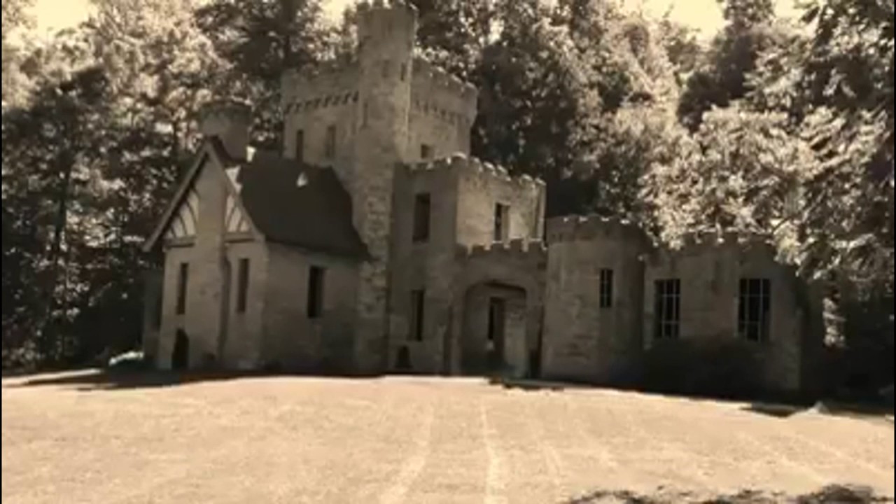 The Squire Castle 🏰 - YouTube