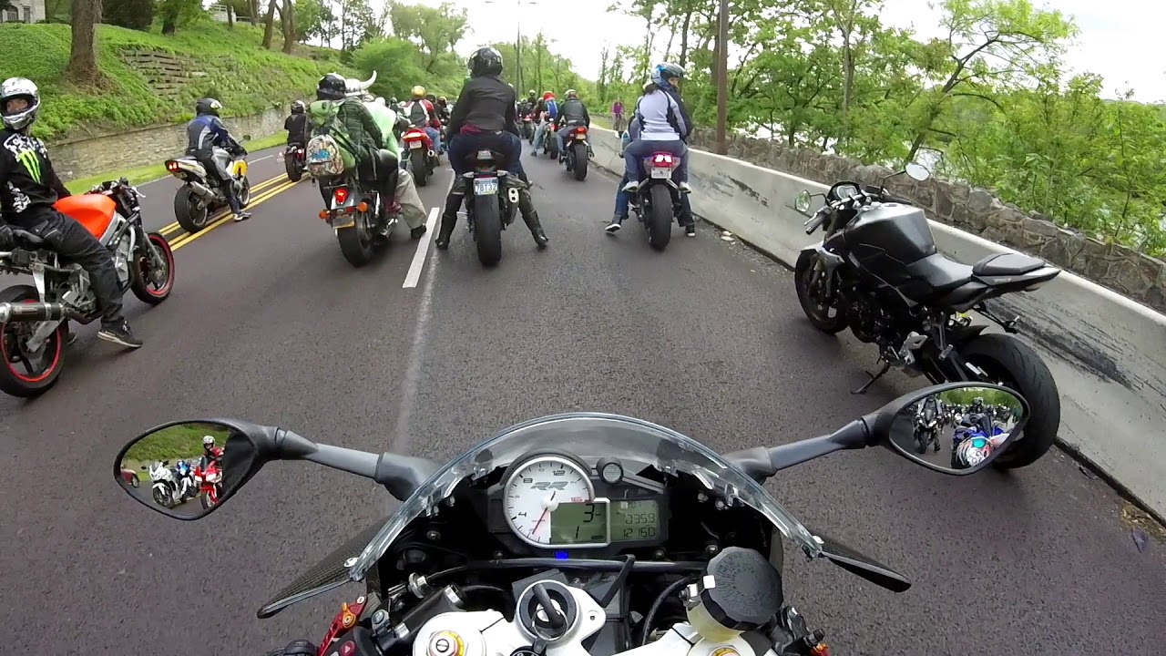 Motorcycles 1000's Deep at Shut The City Down Philadelphia Biker Rally ...