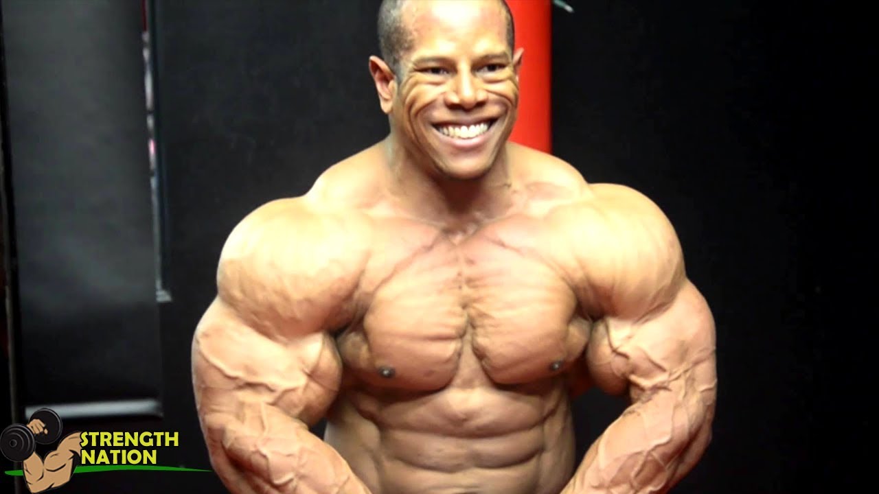 Muscles De David Henrie