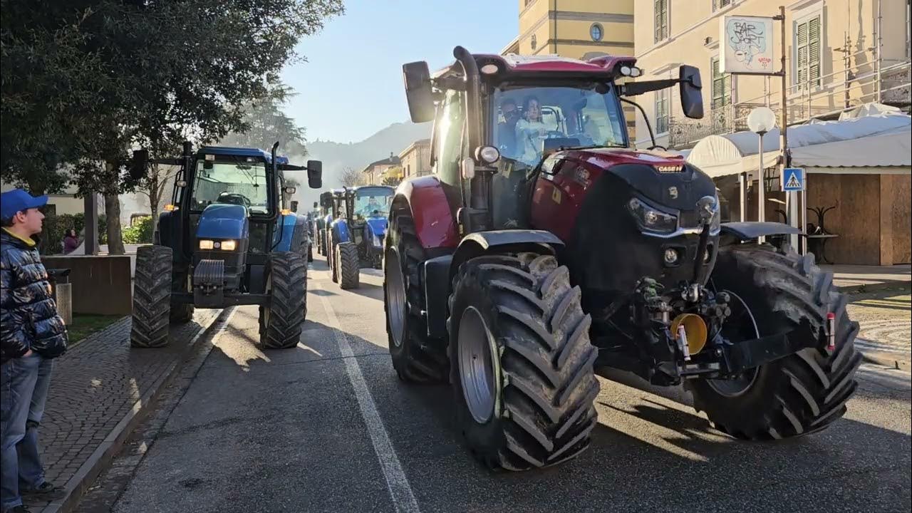 Contadini in Festa a Casola Valsenio (I cotadâ in festa a Chèsla) - Sfilata di trattori 2023 ...