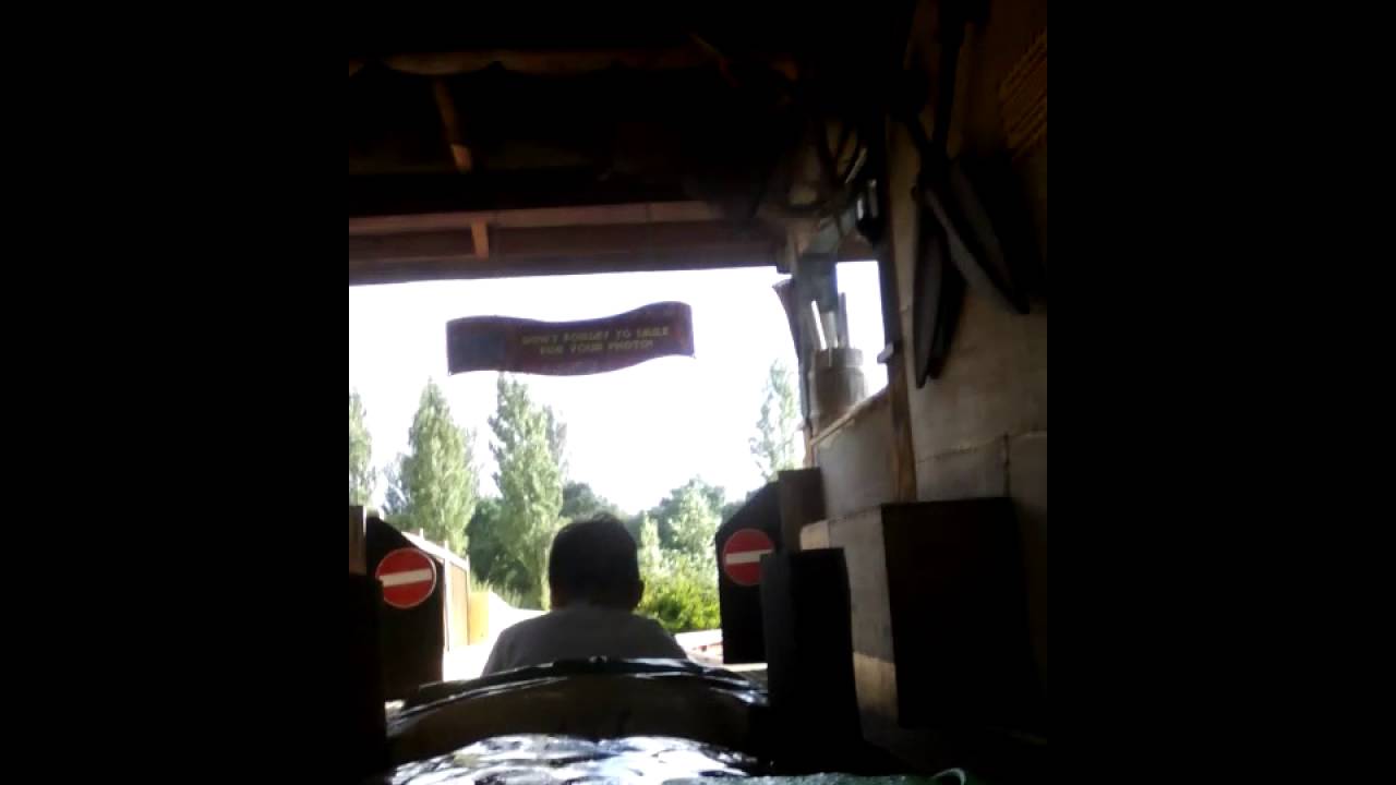 Tidal wave at crealy great adventure park - YouTube