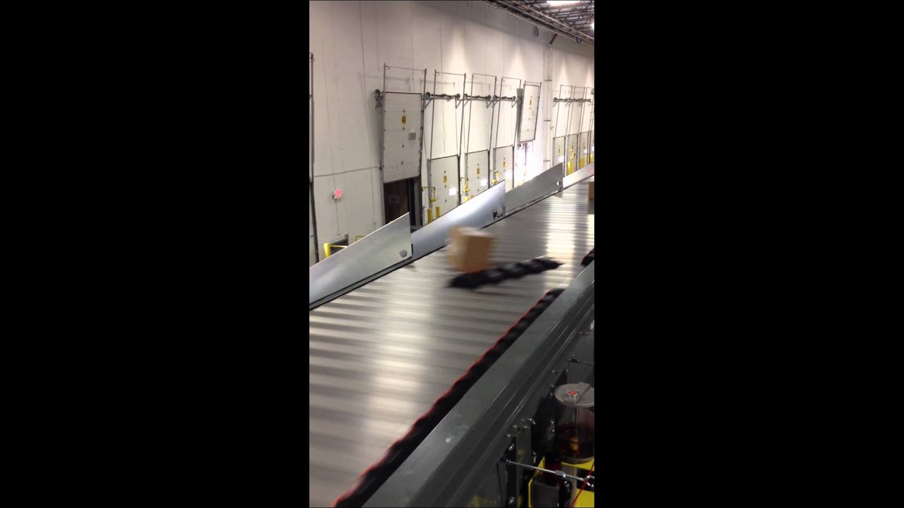 Small Parcel Sortation for Boxes and Poly Bags - YouTube