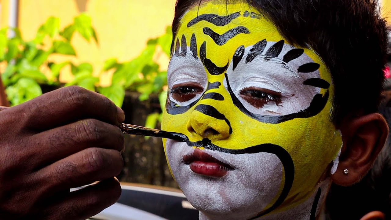 Tiger Dance by Kids | 100th year Mangalore Dasara - YouTube