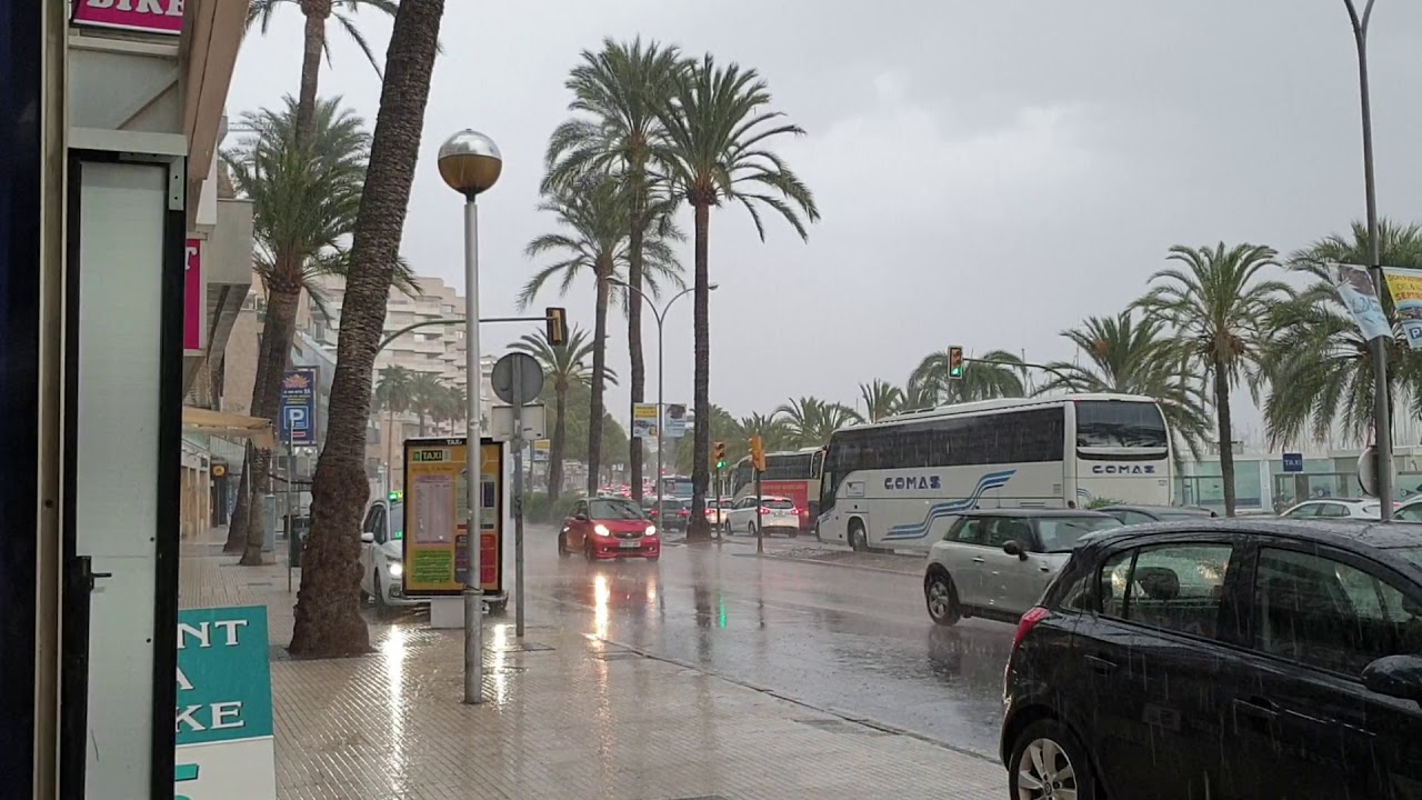 Palma mallorca rainy day - YouTube