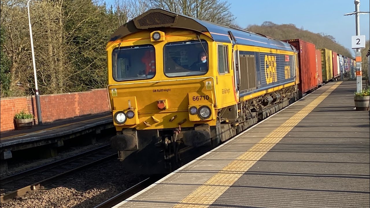 “Phil Packer brit” 66710 4E21 with 46 containers 16:18 10E Lea Road 26 ...