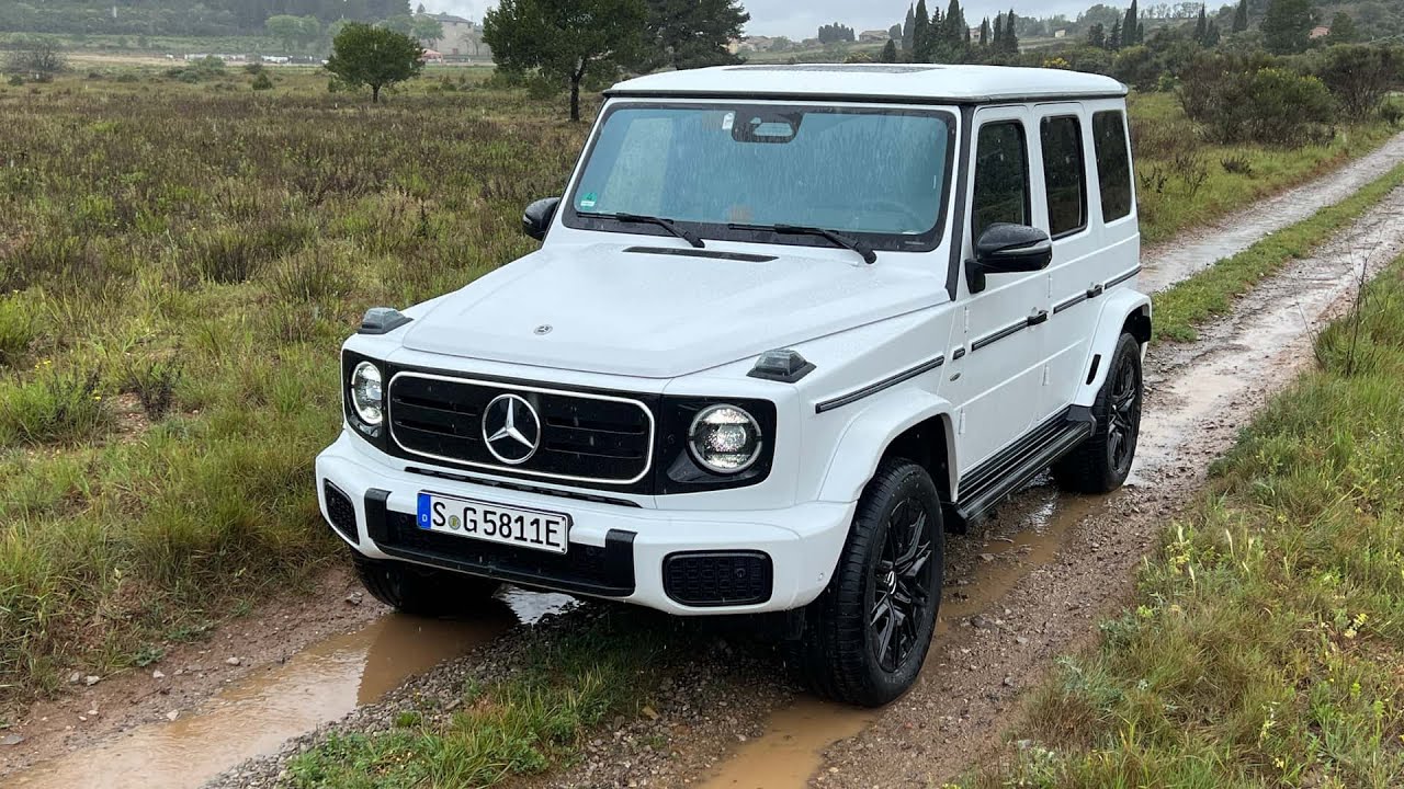 G-Class Electric G580 - YouTube