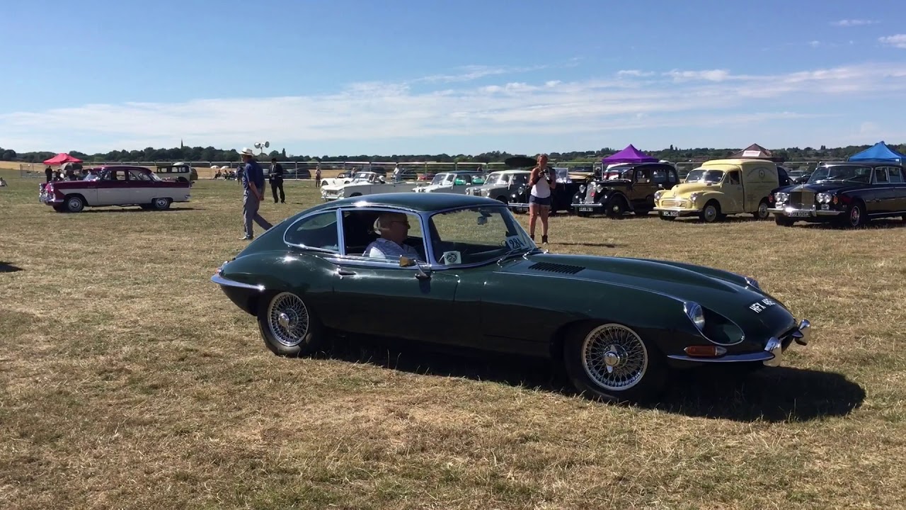 Classic Car Parade - YouTube